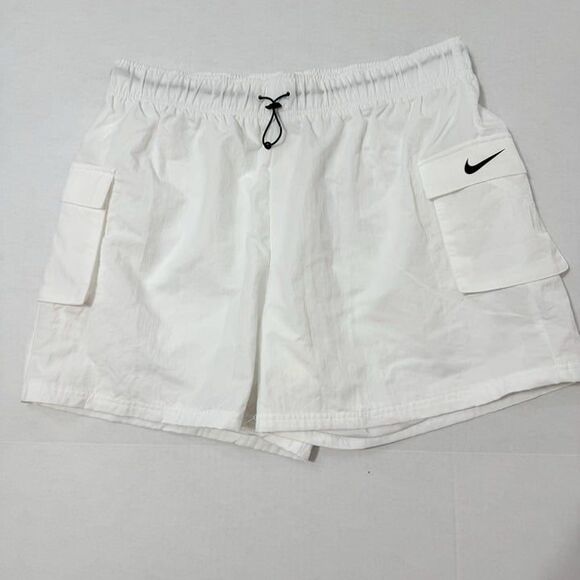 Nike | Shorts | Nike Nwt Sz Xl White Womens Woven Highrise Cargo ...